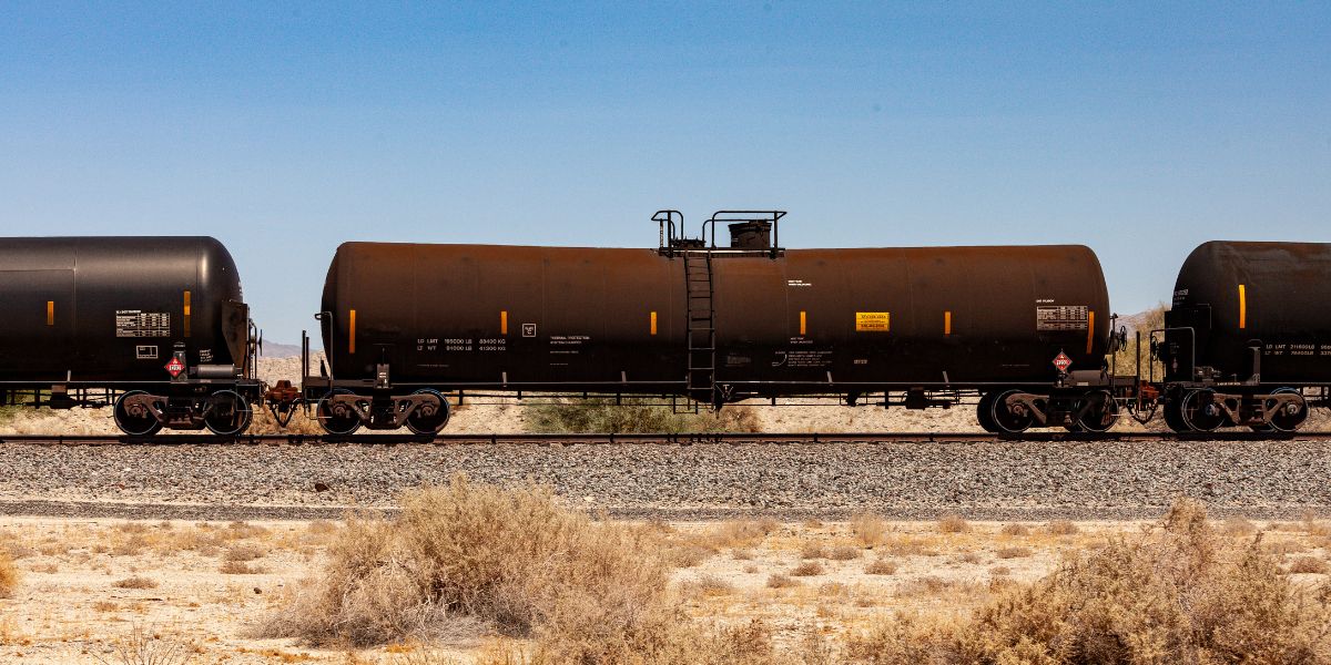 Tank Car Qualification & Inspection | Apache Railway